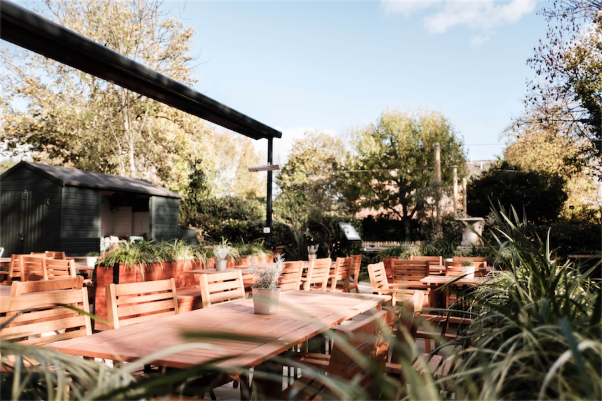 The Red Lion - Fuller's Pub and Restaurant in Barnes